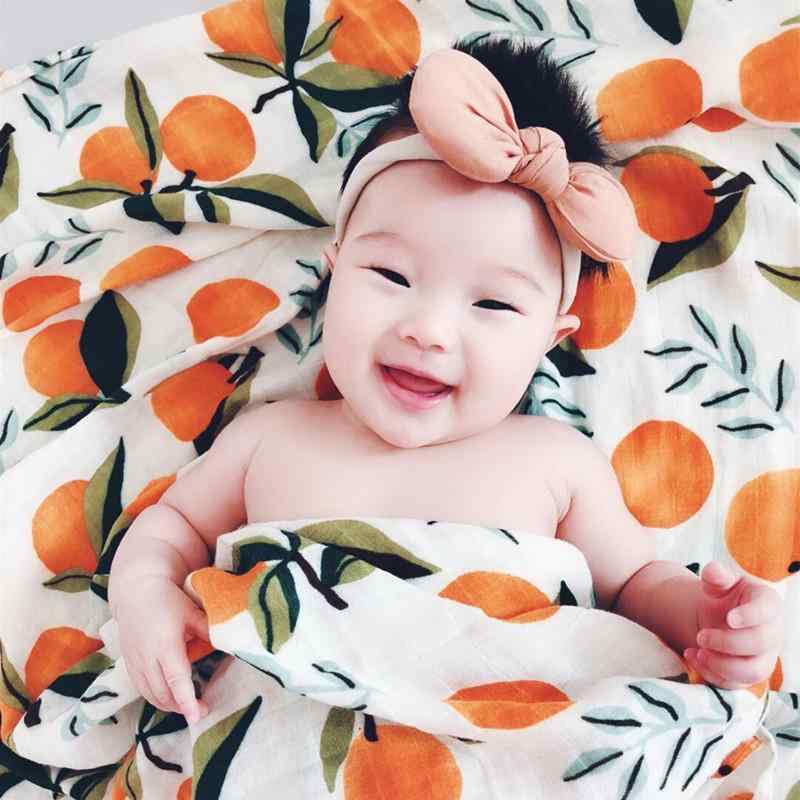 ・カテゴリ: おくるみ・主な素材: 綿100%・柄: 動物、ストライプ、チェック、無地、キャラクター、顔、アルファベット、花柄、ドット、図形、幾何学模様・カラー展開: カーキ、ピンクロゼ、レッドロゼ、オレンジ、サボテン柄、グレー花柄ストライ...