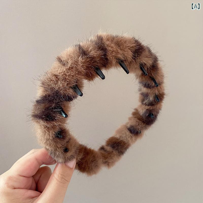 ・カテゴリ: ヘアアクセサリー・素材: ファー・加工: 手作業・スタイル: 韓国・スタイルカテゴリ: フレッシュ、スウィート・要素: 円形・要素カテゴリ: 幾何学・カラー: ライトブラウンレオパード、ダークブラウンレオパード・対象: 女性