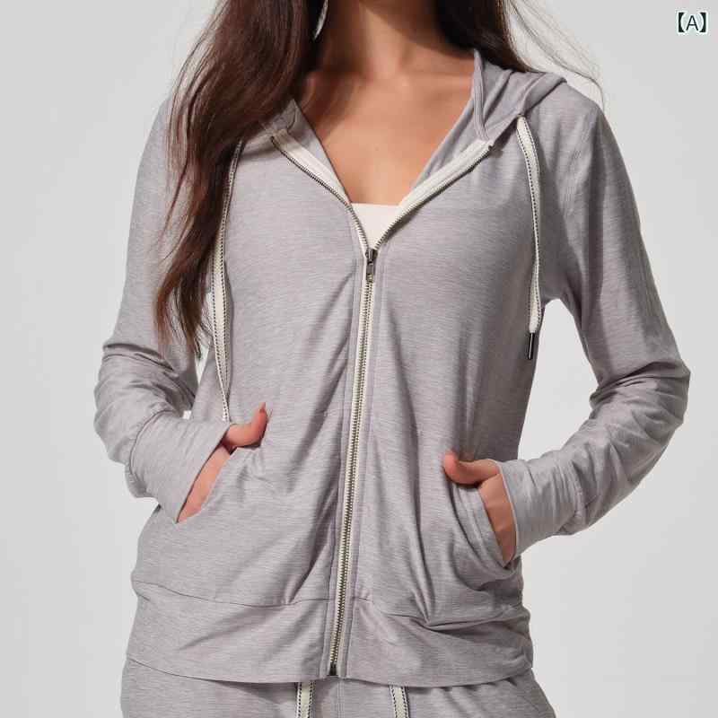 ・カテゴリ: セットアップ・スタイル: カジュアルセットアップ・主な素材: ポリエステル80%・裏地素材: スパンデックス20%・ネックライン: ラウンドネック・袖丈: 長袖・フード: 付き・厚さ: 厚手・柄: 無地・性別: レディース・対...