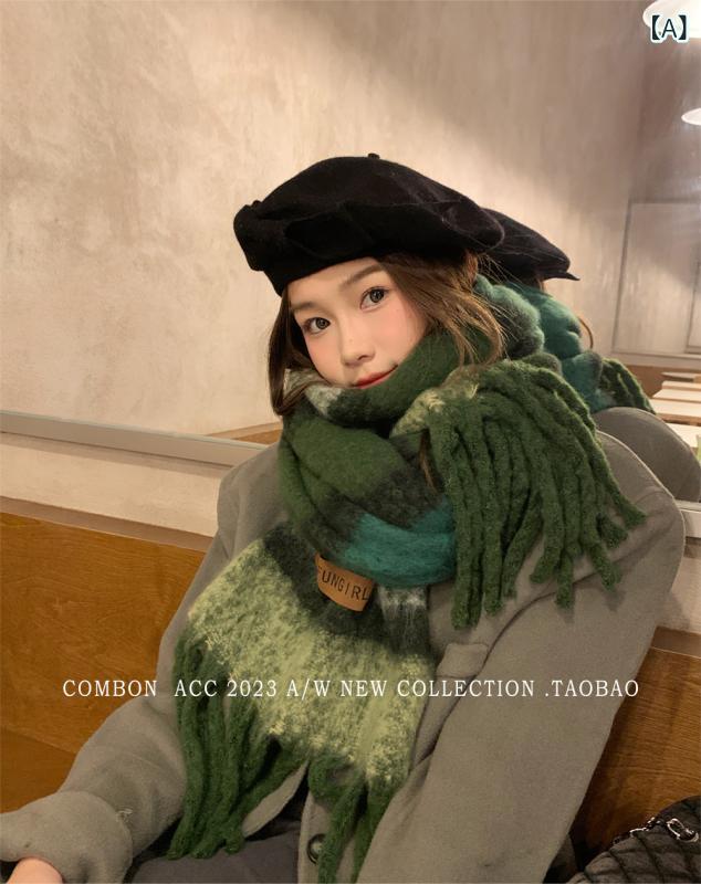 ・編み方: 緯編み・要素: フリンジ、チェック柄・機能: 保温・タイプ: ミドル丈・カラー展開: 森林グリーン、ブラック、オレンジブラウン、ピンク・スタイル: レトロ、文芸、ブリティッシュレトロ・主な素材: ポリエステル96%以上・加工方法...