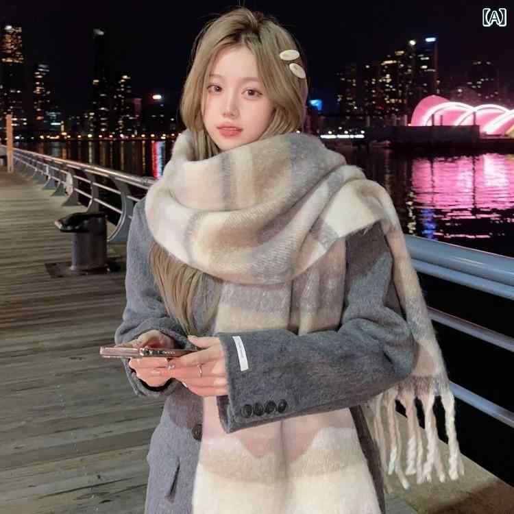 ・機能: 保温・着用シーズン: 冬・丈感: ロング丈・カラー展開: カーキ、ピンク・スタイル: カジュアル、通勤・生地名: フェイク・主な素材: ポリエステル31〜50%・加工方法: 織り・サイズ: 220cm x 30cm