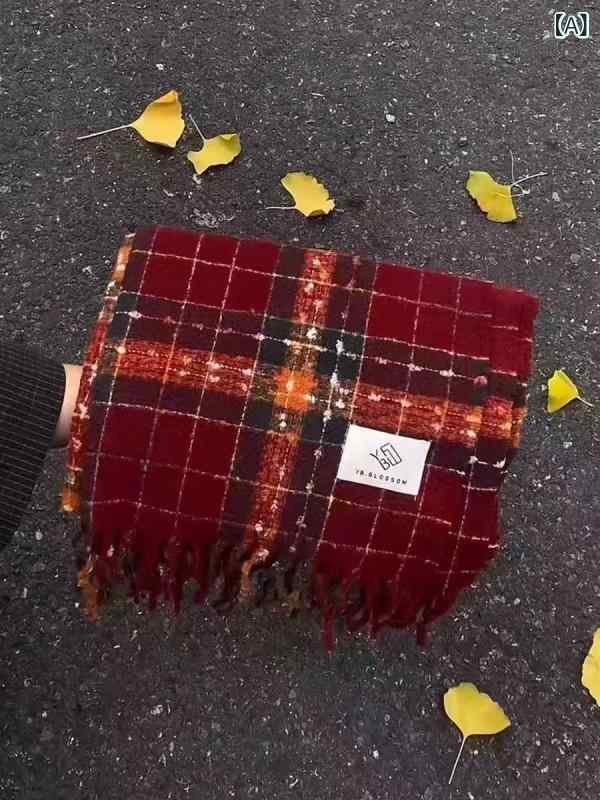 ・織り方: 経編み・機能: 保温・スタイル: ファッションOL、シンプル、シック風、ファッショナブル通勤・主な素材: フェイク・カラー展開: アンゴラレッド—ベリースター、英国格子—レッド、クリスマス米レッドチェック、キャラメル—編み込みチ...