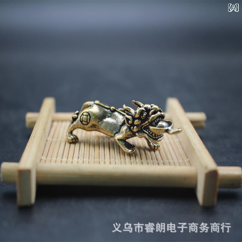 ・カテゴリ: キーホルダー・: 元宝貔貅・適用シーン: 結婚祝い、誕生日、生後1ヶ月のお祝い、旅行記念、卒業、引っ越し、パーティー、お見舞い・適用相手: 年下、カップル、夫婦、同僚、友人、年上、子供、同級生、恩師・ギフト対応: 個人向けギフ...