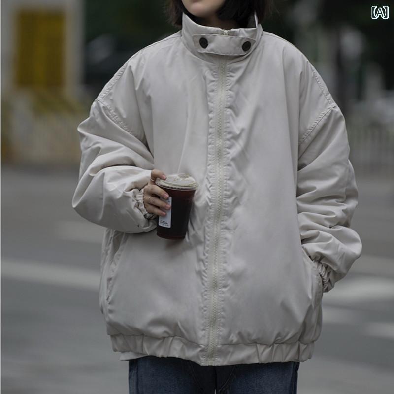 ・カテゴリ: 中綿ジャケット・スタイル: カジュアル、リラックス・素材: ポリエステル・中綿: ポリエステル綿・着丈: ミドル丈・袖丈: 長袖・袖タイプ: レギュラー・シルエット: ゆったり・ネックライン: スタンドカラー・前立て: ジップ...