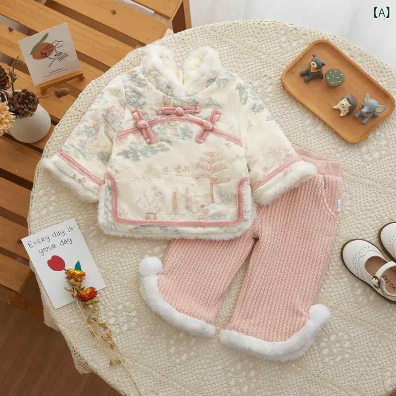 ・カテゴリ: キッズセットアップ・性別: 女の子・対象年齢: 1〜3歳児・スタイル: 中国風・セットアップタイプ: パンツセット・セット点数: 2点セット・袖丈: 長袖・パンツ丈: 長ズボン・厚さ: 厚手・柄: 花柄・特徴: スポーティー、...