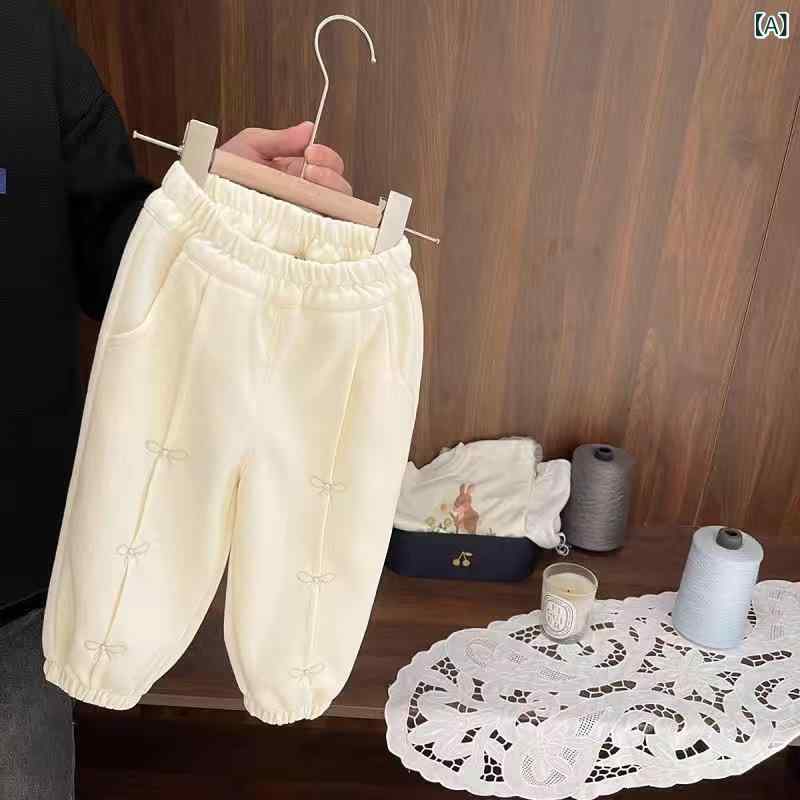 ・カテゴリ: キッズパンツ・スタイル: カジュアル・主な素材: 綿80%・パンツ丈: 長丈・柄: 無地・加工: プリーツ・ウエスト: 中腰、ゴム・性別: 女児・年齢層: 3〜8歳向け・特徴: スポーツ、リボン、トレンド・カラー展開: アプリ...