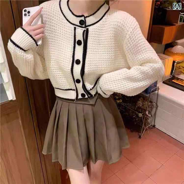 ・カテゴリ: セーター・スタイル: カーディガン、フェミニン、エレガント・主な素材: ポリエステル95%以上 (ニット)・柄: ストライプ・厚さ: 中厚・フィット: レギュラーフィット・着丈: ショート丈 (40cm超50cm以下)・ネック...