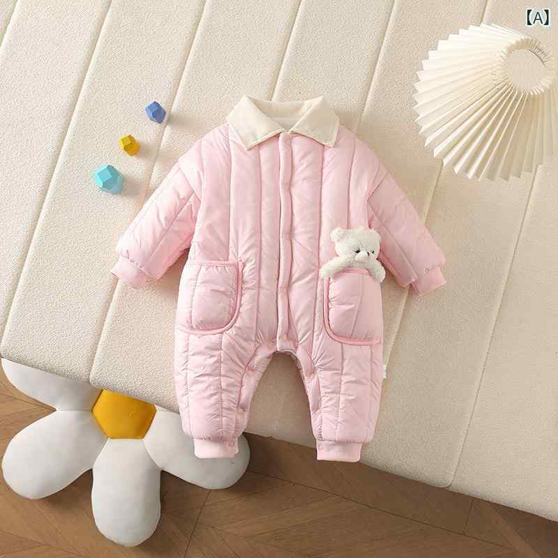 ・カテゴリ: ロンパース・主な素材: ポリエステル・基準: A類・対象年齢: 新生児（0〜1歳、身長80cm以下）・袖丈: 長袖・厚さ: 普通・カラー展開: ピンク、ホワイト・サイズ展開: 66cm、73cm、80cm、90cm、100cm