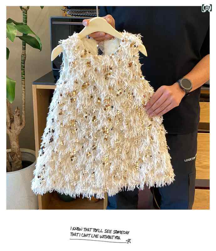 ・カテゴリ: 吊りスカート、ベストワンピース・性別: 女の子・対象年齢: 新生児 (0～1歳、身長80cm以下)・主な素材: ポリエステル・裏地素材: ポリエステル・ファッションスタイル: 韓国・: ベーシック・スカート: プリンセスライン...