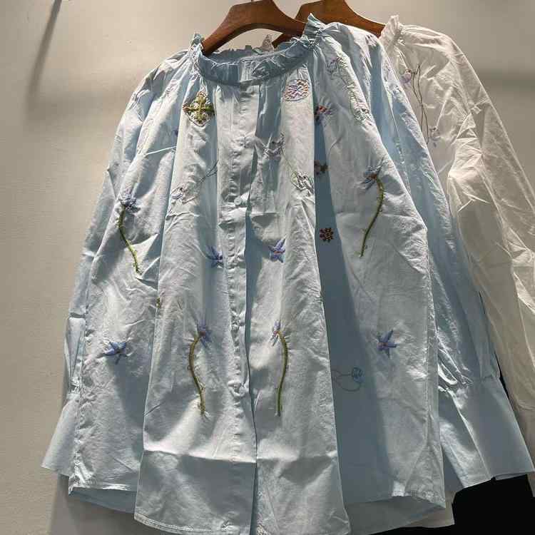 ・カテゴリ: シャツ・スタイル: レトロ, 文芸風・主な素材: 綿95%以上・ネックライン: クルーネック・袖丈: 長袖・袖タイプ: レギュラー・柄: 無地・加工: 刺繡・シルエット: ルーズフィット・着丈: 標準丈・フロント: プルオーバ...