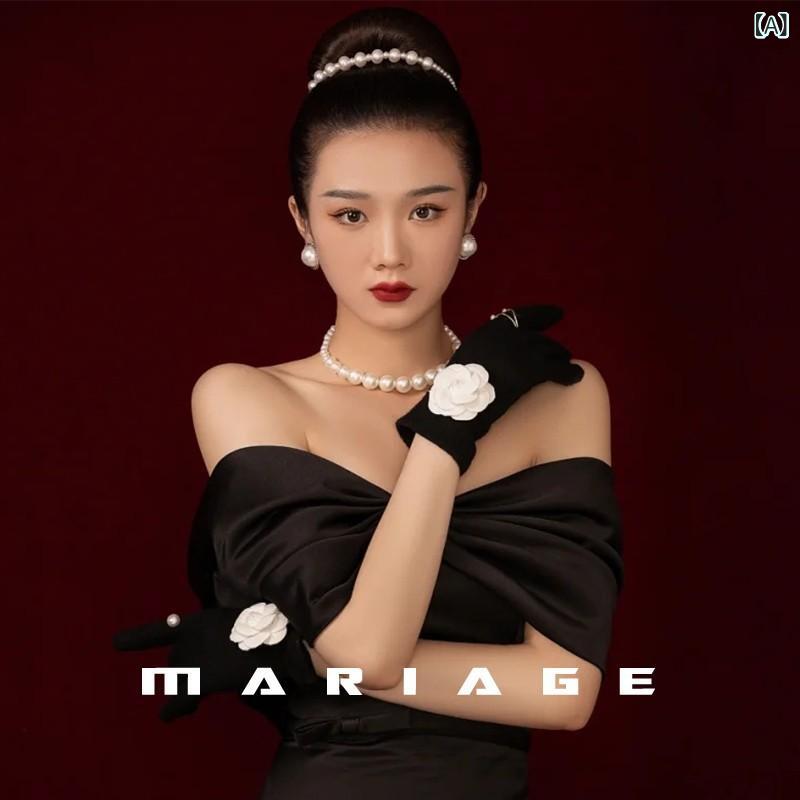 ・性別: 女性・機能: 装飾・カラー: ブラック・サイズ: フリーサイズ・スタイル: サテン