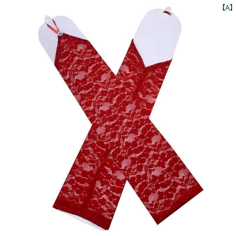 ・タイプ: 半指手袋・カラー展開: レッド、ブラック、ホワイト・サイズ展開: フリーサイズ・対象: レディース