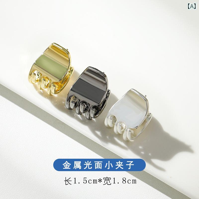 ・主な素材: 金属・スタイル: 男女兼用・加工方法: 電鍍・カテゴリ: ヘアクリップ・柄: 蝶