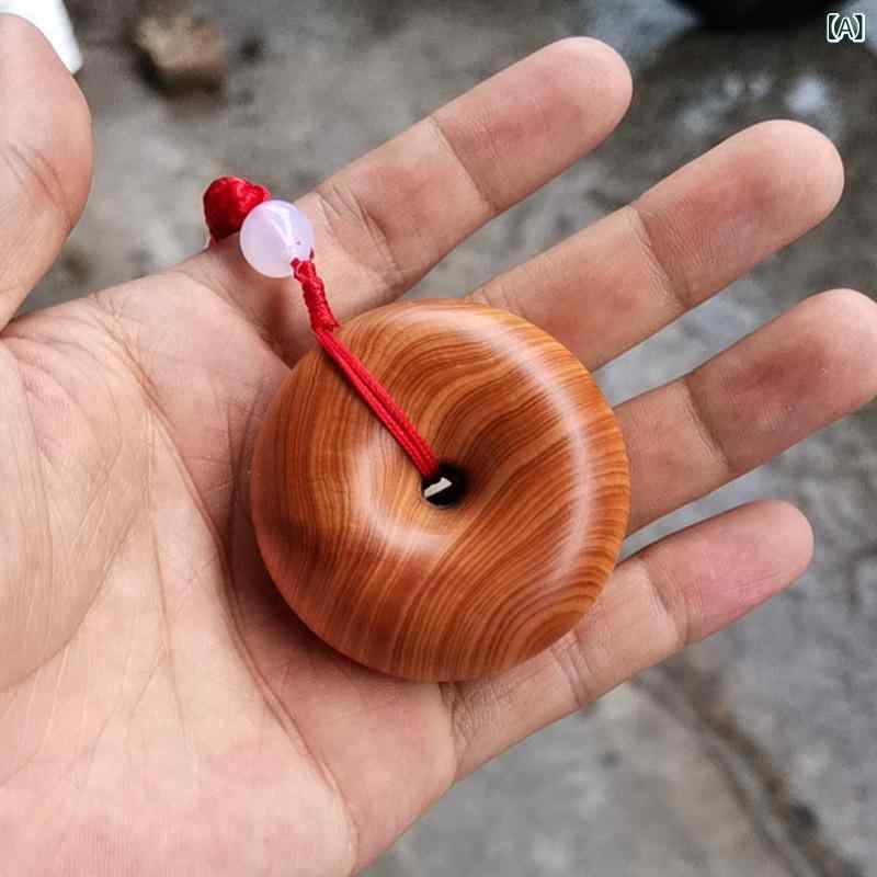 ・素材: 崖柏・スタイル: 新中式・加工: 造形・用途: 誕生日、友人向け・適用イベント: クリスマス・バリエーション展開: 太行陳化崖柏 平安扣 5cm×2cm, 太行陳化黒油骨料 崖柏平安扣, 太行陳化崖柏 龍胆水波紋 平安扣, 太行崖...