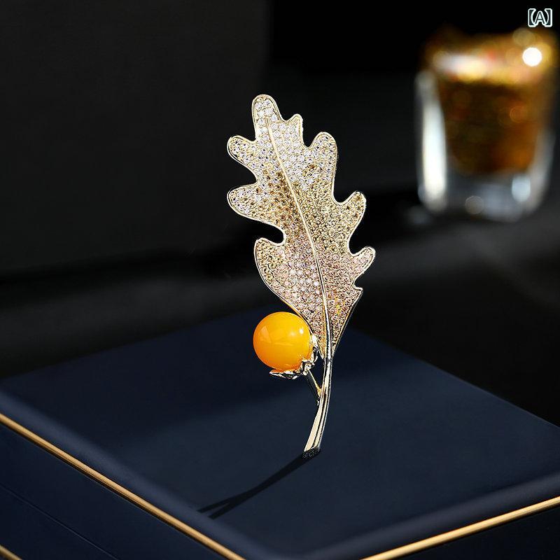・種類: ブローチ・主な素材: 銅・象嵌素材: ジルコニア・加工方法: 象嵌・モチーフ: リーフ、植物・カラー: ゴールド・スタイル: エレガント、通勤ファッション・対象: レディース・機能: 装飾、ギフト、記念、固定