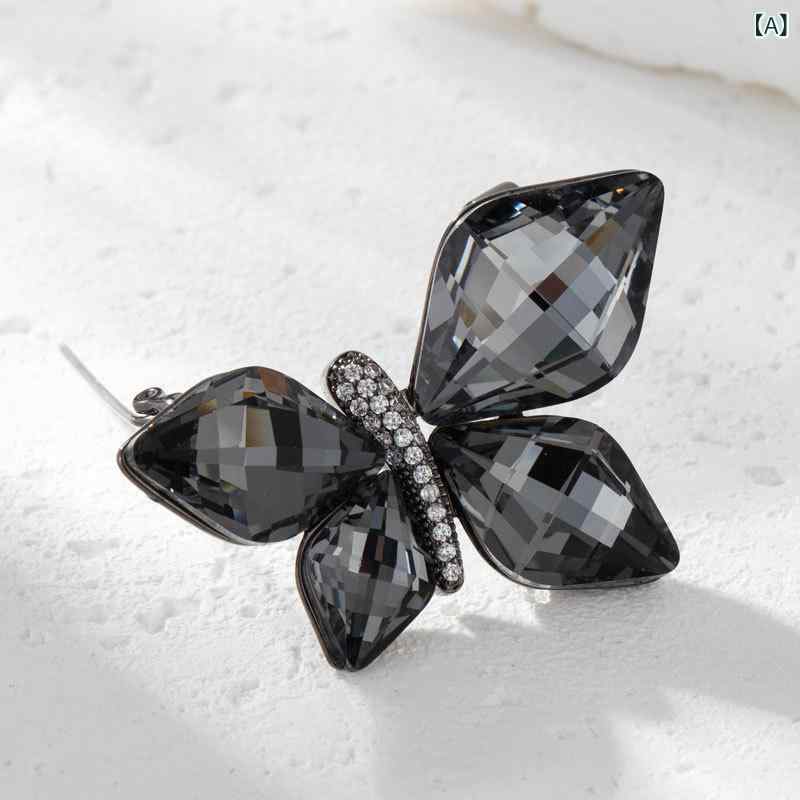 ・カテゴリ: ブローチ・スタイル: ファッション通勤・テイスト: 高級感・素材: 銅・デザイン: 昆虫・モチーフ: 蝶・加工: 電気メッキ・対象: レディース・用途: 記念、装飾、ギフト