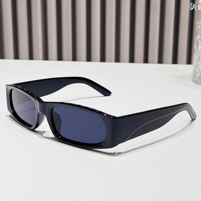 ・レンズカラー: グレー・フレームカラー: ブラック・透過率区分: クラス1/薄色サングラス・構造: フルリム・UVカットレベル: UV400・流行要素: スクエア・カラー展開: ブラックフレーム×グレー、ブラックフレーム×オレンジ、レオパ...