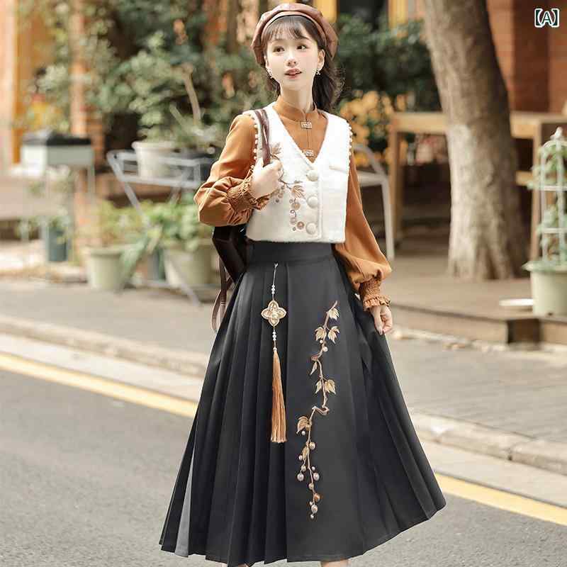 ・主な素材: ポリエステル95%以上・サイズ展開: S、M、L