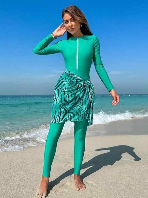 ・カテゴリ: 连体泳衣・スタイル: ワンピース水着・対象性別: 女性・対象年齢: 成人・柄: 無地・胸パッド・ワイヤー: 胸パッドあり、ワイヤーなし・メイン素材: ポリエステル・素材割合: ポリエステル82%・重量: 約200g・裏地素材:...