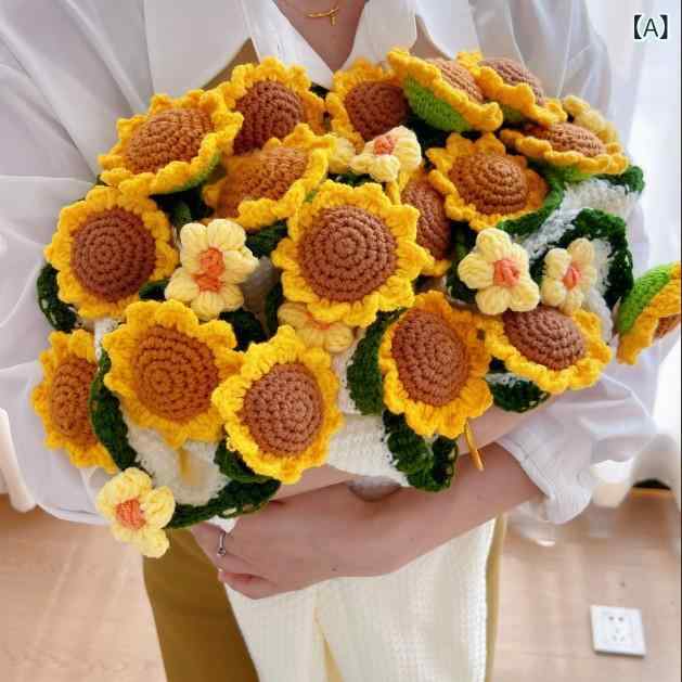 ["・素材: アクリル","・重さ: 300g～499g","・柄: 植物花柄","・スタイル: 田園風","・カラー展開: 向日葵+雛菊（ミルクホワイト）、向日葵（ミルクホワイト）、向日葵（ライスホワイト）、向日葵+黄橘スズラン（ミルクホ...