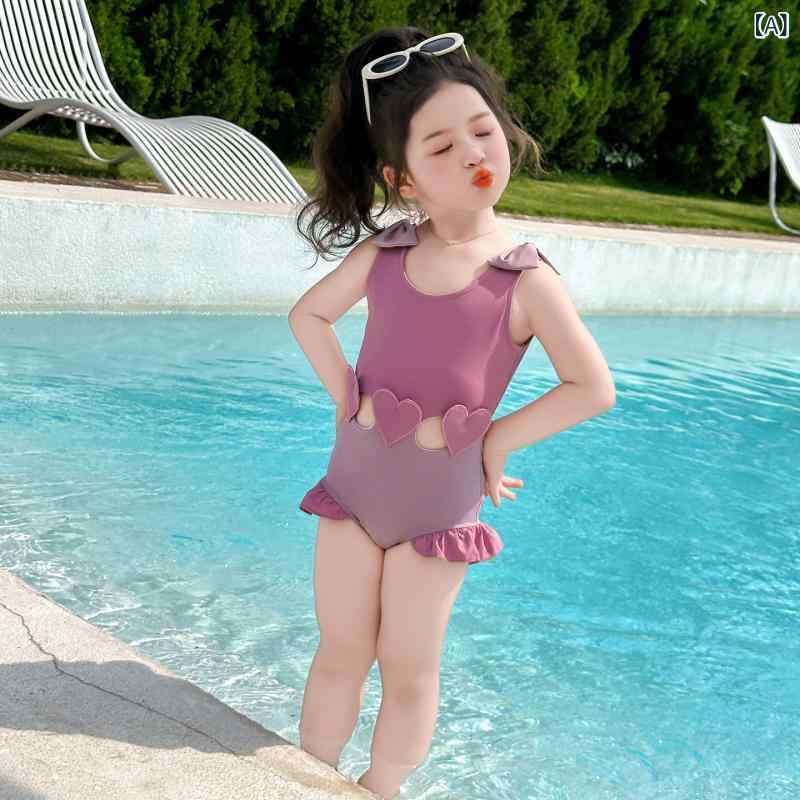 ・カテゴリ: 水着・対象年齢: 0〜12歳・対象性別: 女の子・素材: ポリエステル・素材割合: ポリエステル85%・裏地素材: ポリエステル・裏地割合: ポリエステル95%・重量: 約200〜350g・着用シーン: スイミング、水遊び・カ...