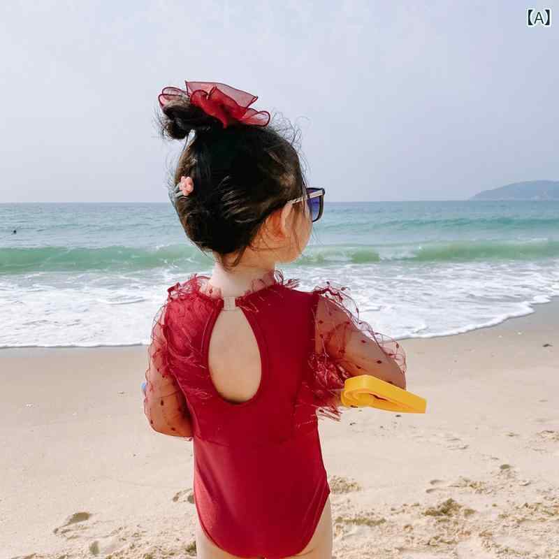 ・対象年齢: 2-6歳・対象性別: 女児・デザイン: フェミニン風・素材: ポリエステル・素材含有率: 80%・重量: 約300g・裏地素材: ポリエステル・裏地素材含有率: 80%・カラー: 酒レッドパール・サイズ展開: 80、90、10...