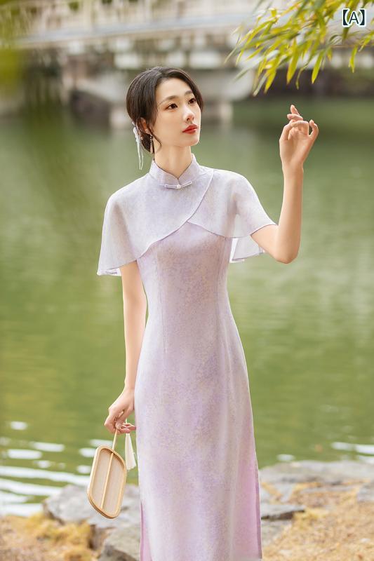 ・素材: シフォン・主な素材: ポリエステル・丈: ロング・襟型: 立領ストレート・袖丈: 三分袖・スリット: 低め・: 立体パターン・柄: プリント・カラー展開: 紫、薄緑・サイズ展開: S、M、L、XL、XXL、XXXL・スタイル: 中...
