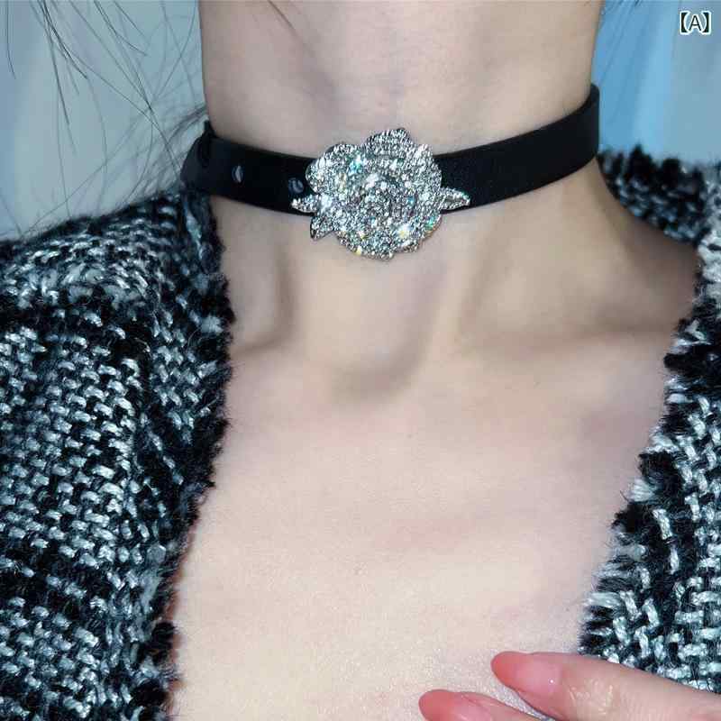・素材: 合金・形状: 花・モチーフ: バラの花、山茶の花・スタイル: エレガント・対象: 女性・種類: ネックレス・チェーン: 標準・長さ: 41cm-50cm