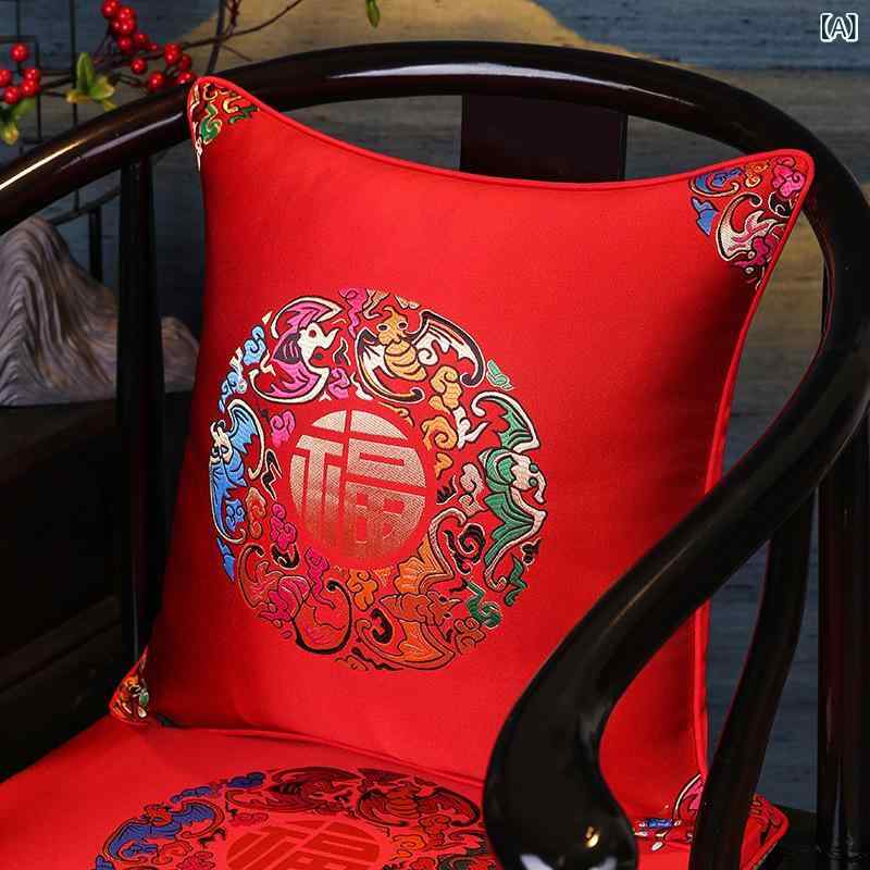 ・カテゴリ: 抱き枕カバー・主な素材: 織錦サテン・柄: 中国風・スタイル: 中国風・サイズ展開: 35×50、45×45、50×50・カラー展開: 赤、黄、紺、金黄、茶色・使用シーン: リビング