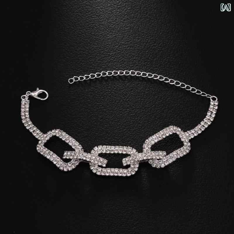 ・カテゴリ: アクセサリー・主な素材: ラインストーン・加工: メッキ・性別: 女性用・形状: ジオメトリック・カラー展開: シルバー、ゴールド・要素: 四角形・スタイル: 欧米風、通勤