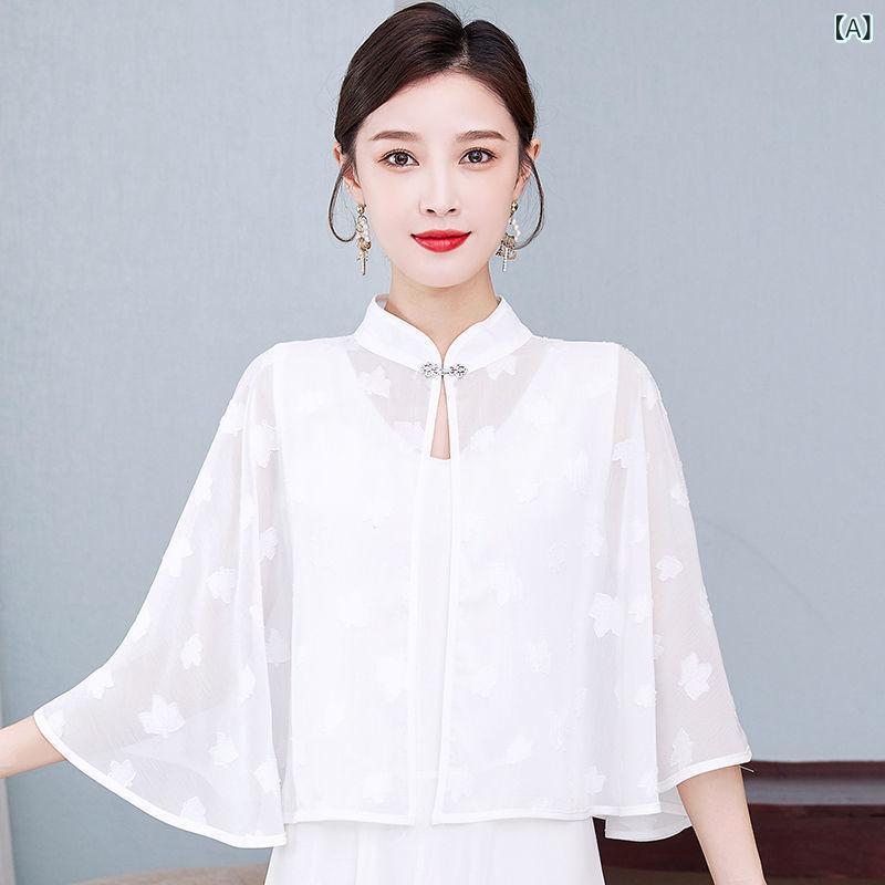 ・性別: 女性・素材: ポリエステル・カラー展開: ホワイトシフォンメープルリーフ、ブラックシフォンメープルリーフ