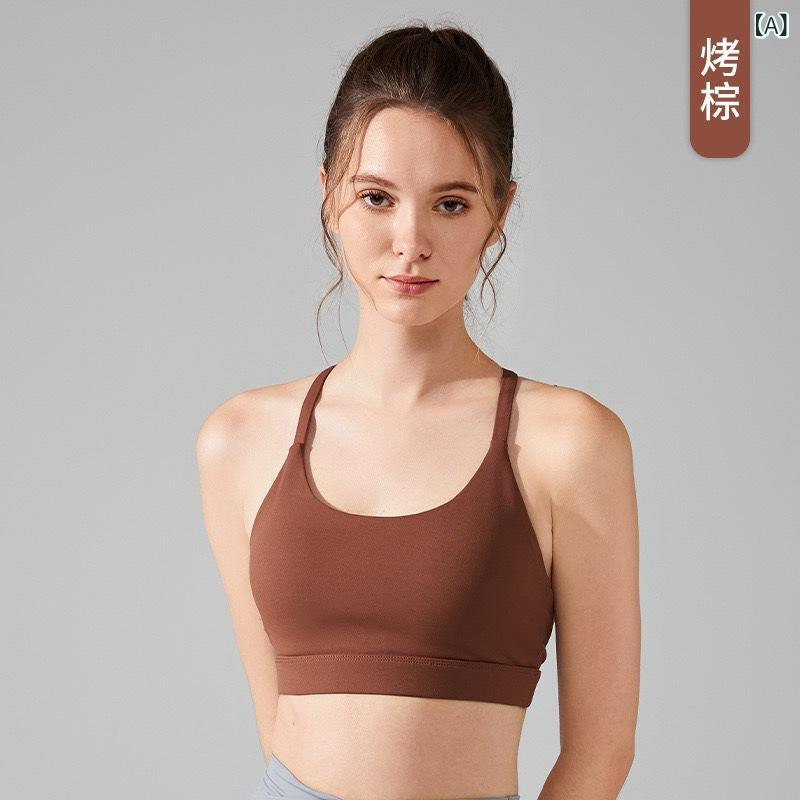 ・主な素材: 錦綸/ナイロン75%、スパンデックス25% ・スタイル: スポーツ ・対象: 若年女性 ・テイスト: スポーツカジュアル ・ワイヤー: ノンワイヤー ・: パッド入り ・カップ形状: フルカップ ・モールドカップ: ミドル ・...