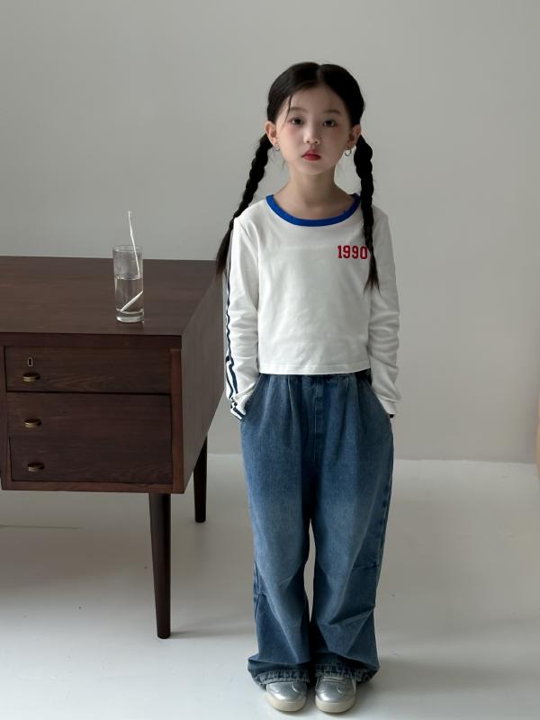 ・カテゴリ: 子供Tシャツ・スタイル: 韓版・袖丈: 長袖・対象年齢: 3〜8歳・柄: アルファベット・要素: ストリート・主な素材: 綿95%・ネックライン: クルーネック・カラー展開: ホワイト（トップス）、ブルー（パンツ）・身長対応:...