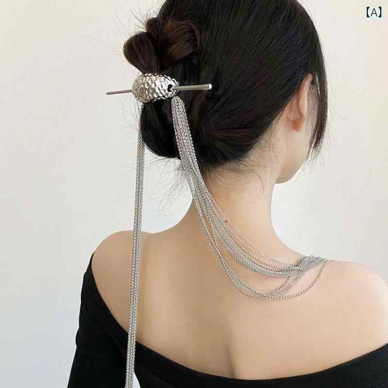 ・カテゴリ: 頭飾・素材: 合金・スタイル: クール・形状: 幾何型・加工: 電鍍・カラー展開: 銀色フリンジ、銀色凹凸面・: 長フリンジ