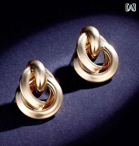 ・素材: 金属・処理技術: 电镀・カラー展開: ゴールド、シルバー・スタイル: フェミニン、スイート・カテゴリ: 耳飾り