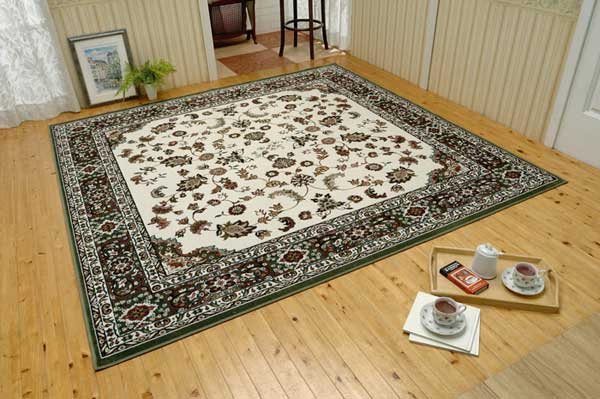 　 ・ヨーロッパでも大変人気のある更紗調デザインもとに多色織の大変美しいカーペットを作りました。　 光の当たる角度によって使われている色糸の見え方に濃淡が出るのも　こちらのカーペットが美しいと言われる由縁です。 モケット織機の中でも希少な機...