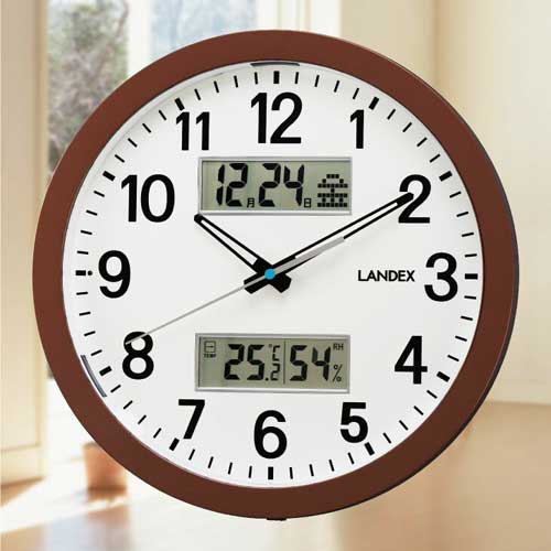 　 大きくて見やすい文字盤の多機能搭載の掛け時計。 ●秒針の「コチコチ音」が気にならない静音設計。●和室・洋室どちらにも合わせやすいデザイン。●室内の温度・湿度を管理して健康をサポート！●暗くなるとライトが自動点灯します！自動点灯は強弱2段...