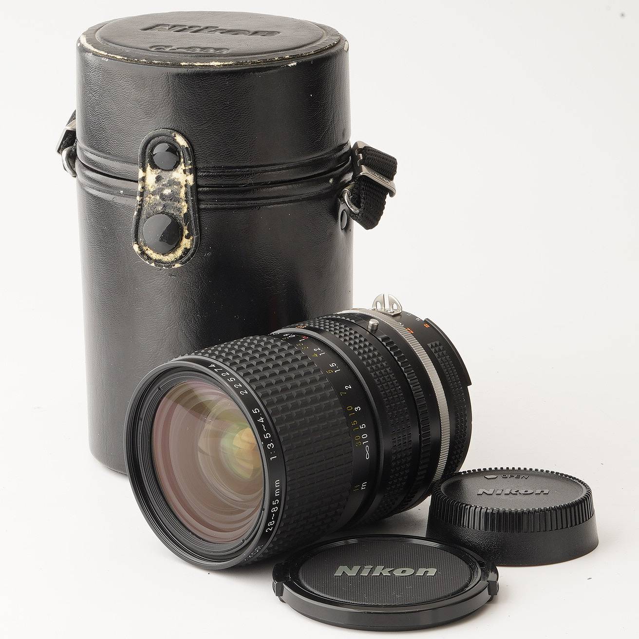 【外観】 外観は写真にて確認してください。 【動作】 各機能動作します。 フォーカスは正常に動作します。 ズームは正常に動作します。 絞り羽根は綺麗で正常に動作します。 【光学】 撮影に影響する不具合がありません。 カビ、クモリはありません...