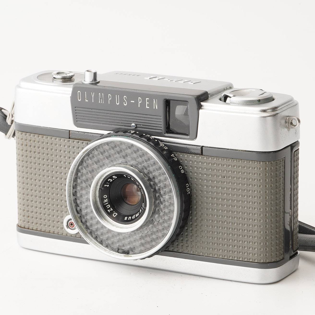 【外観】 外観は写真にて確認してください。 【動作】 各機能動作します。 シャッターが動作すること確認しました。 フィルム巻上げ問題ありません。 露出計の動作確認しました。 絞り羽根は綺麗で正常に動作します。 【光学】 撮影に影響する不具合...