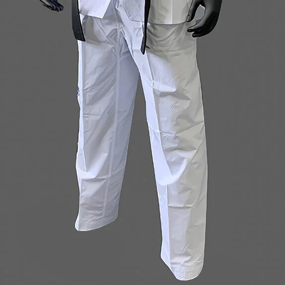 ※ズボンのみです。上着は含まれておりません。 軽くて動きやすいWT公認 キョルギ用 テコンドー着ズボン。 速乾素材使用 帯は含まれておりません。 サイズは大きめです。 メーカーお勧めサイズ： 160：身長160～169センチ 170：身長1...