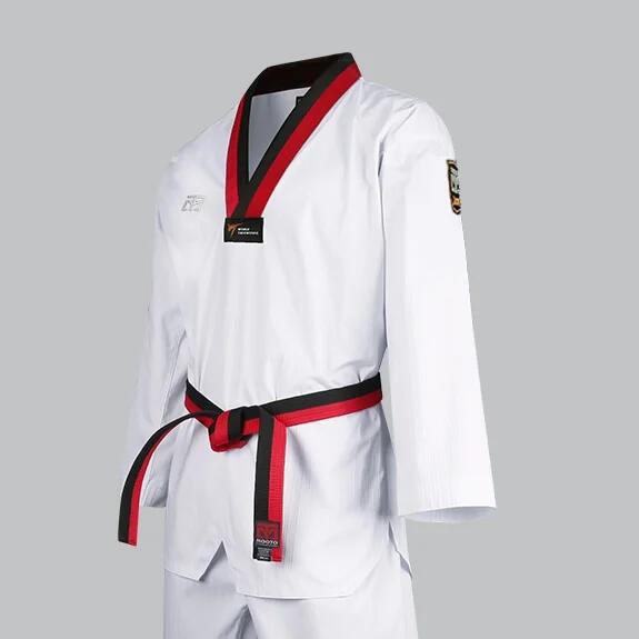 軽くて動きやすいWT公認 キョルギ用 テコンドー着（子供用） 速乾素材使用 ※帯は含まれておりません。 ※サイズは大きめです。 メーカーお勧めサイズ： 160：身長160～169センチ 170：身長170～179センチ 素材：ポリエステル1...