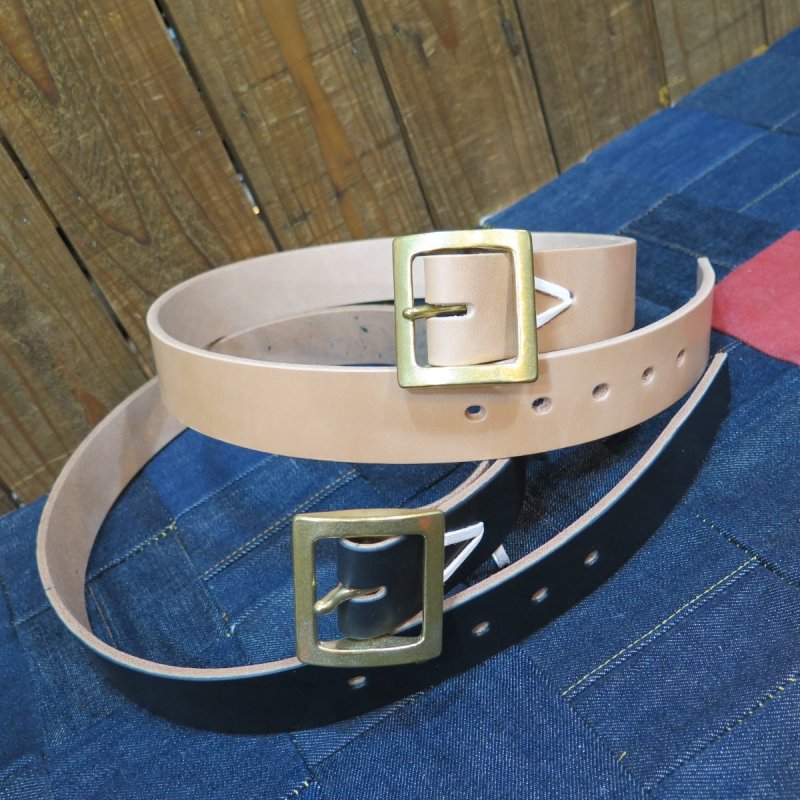 【kiwami leathers】 ジーンズ専用ベルト ベンズ サドルレザー MADE IN JAPAN 5ミリ厚一定の一頭分を切り出しますので数量限定の製作になります。 シンプルな良さとジーンズにしっくりくるスペック...非常にタフなベル...