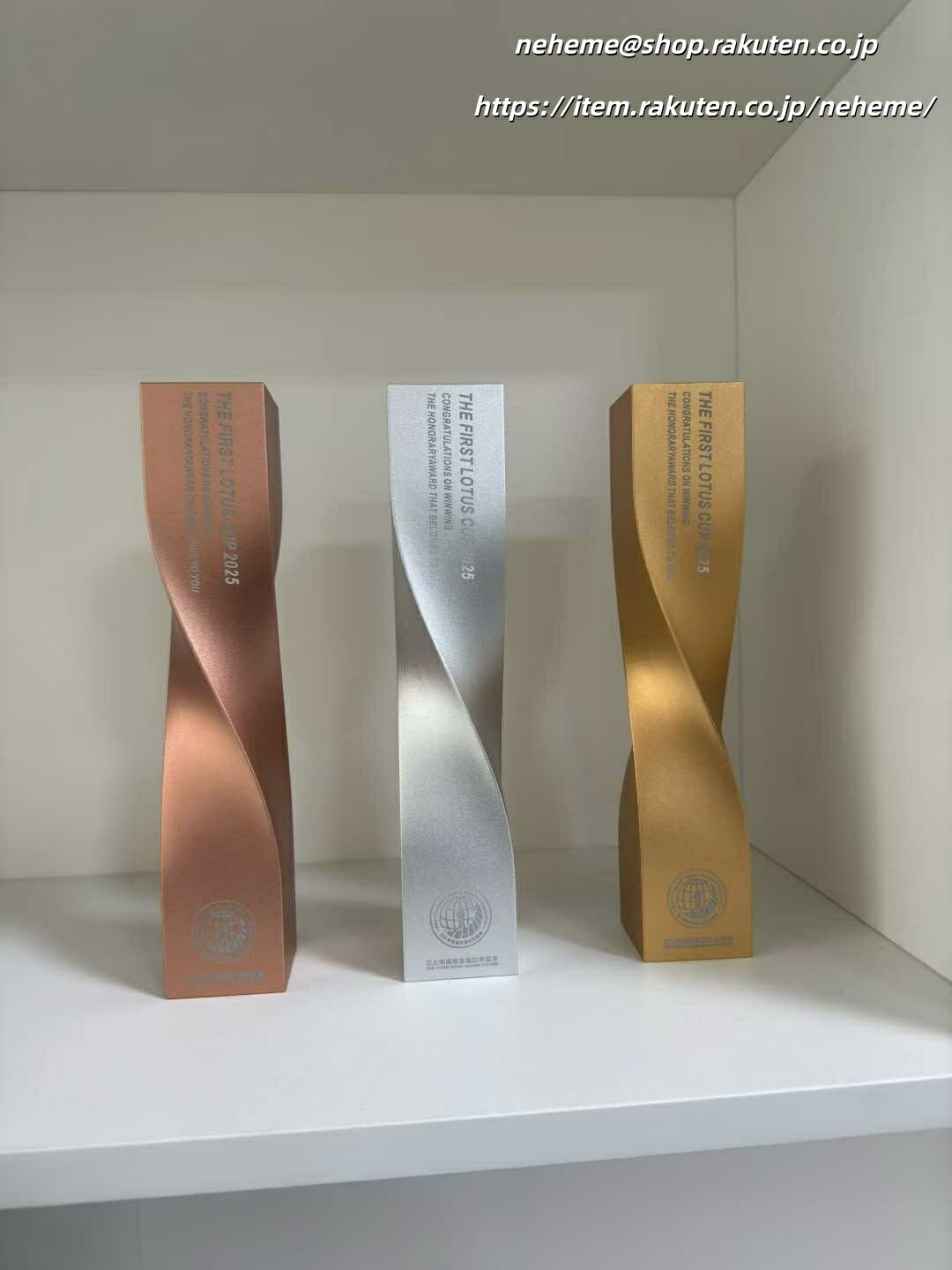 トロフィーの豊富なラインナップはこちらで随時更新中です。お気に入りが見つからない場合は、お手持ちの画像を頂ければ代わりにお探しします！ 【価格について】 どのトロフィーも価格は相談可能ですので、どうぞご安心ください。 【ご注文の流れ】 注文...