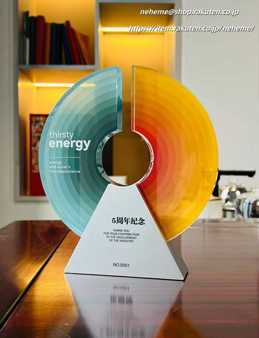 トロフィーの豊富なラインナップはこちらで随時更新中です。お気に入りが見つからない場合は、お手持ちの画像を頂ければ代わりにお探しします！ 【価格について】 どのトロフィーも価格は相談可能ですので、どうぞご安心ください。 【ご注文の流れ】 注文...