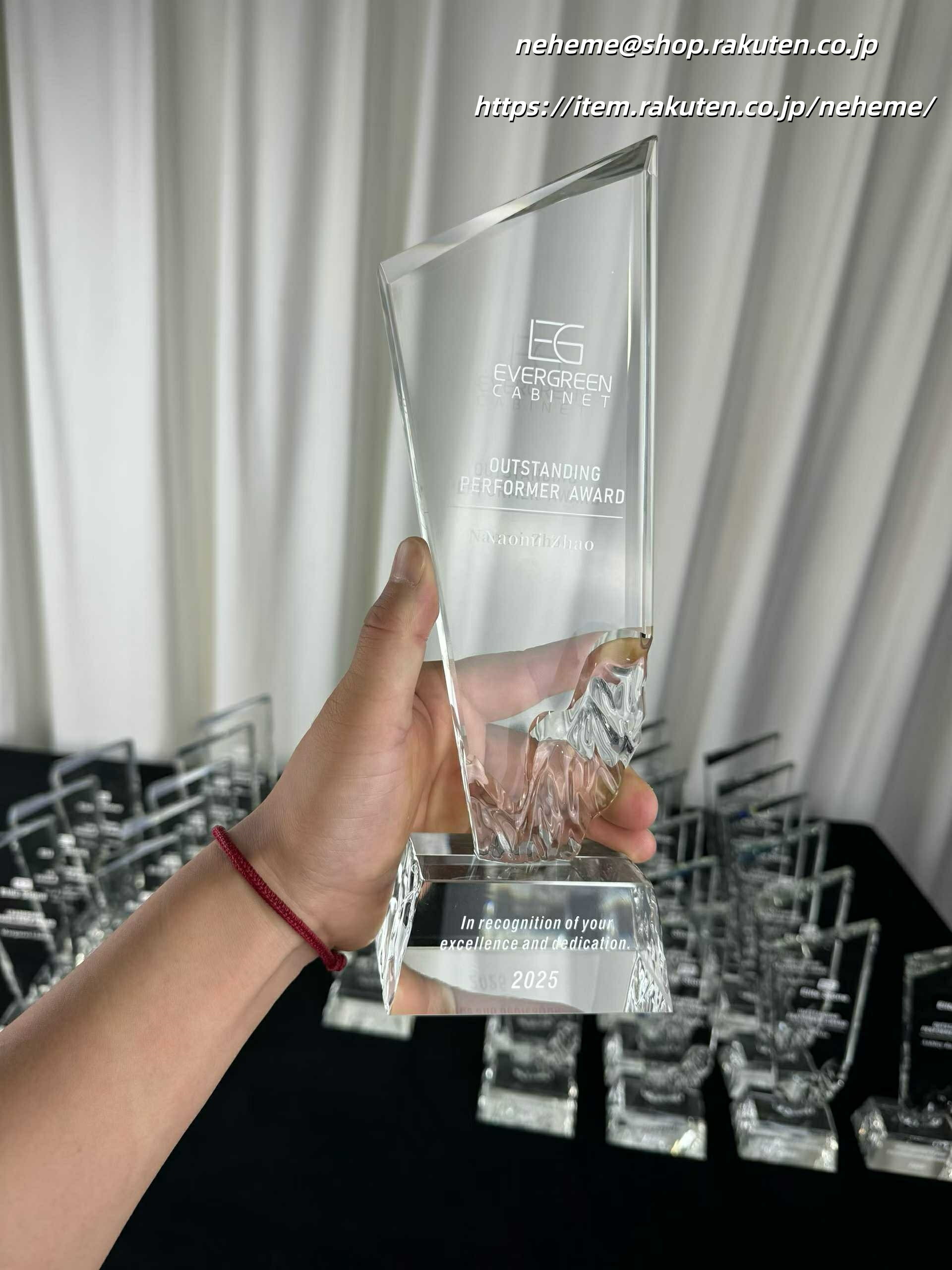 トロフィーの豊富なラインナップはこちらで随時更新中です。お気に入りが見つからない場合は、お手持ちの画像を頂ければ代わりにお探しします！ 【価格について】 どのトロフィーも価格は相談可能ですので、どうぞご安心ください。 【ご注文の流れ】 注文...