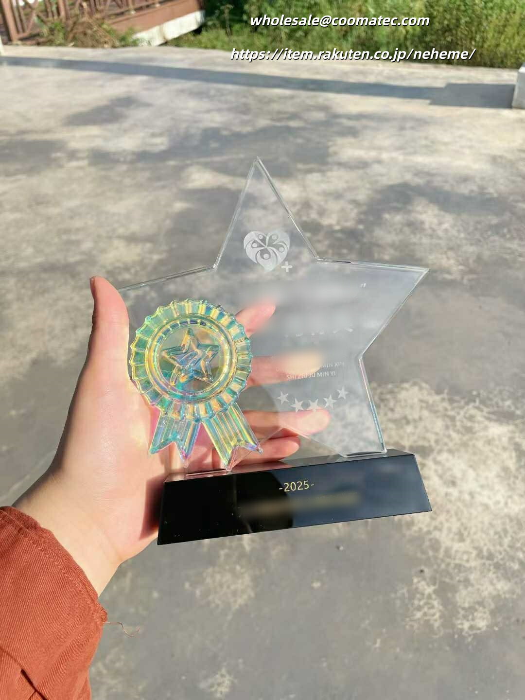 トロフィーの豊富なラインナップはこちらで随時更新中です。お気に入りが見つからない場合は、お手持ちの画像を頂ければ代わりにお探しします！ 【価格について】 どのトロフィーも価格は相談可能ですので、どうぞご安心ください。 【ご注文の流れ】 注文...