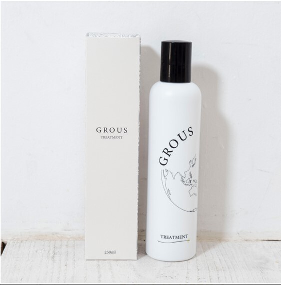 商品情報成分水、グリセリン、ジメチコン、トリエチルヘキサノイン、ミリスチルアルコール、水添ナタネ油アルコール、ステアルトリモニウムブロミド、アモジメチコン、アルガニアスピノサ核油、シア脂、水添パーム油、ヒト遺伝子組換ポリペプチド−3、ヒト遺...