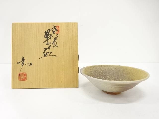 サイズ名称 口径 高台径 高さ 縦 横 長さ 16.6 cm 4.8 cm 5.6 cm &nbsp; &nbsp; &nbsp; 状態 非常によい 素材 陶器 【商品説明】 状態は大変良いです。 採寸：検品：花内・木村　撮影：花内