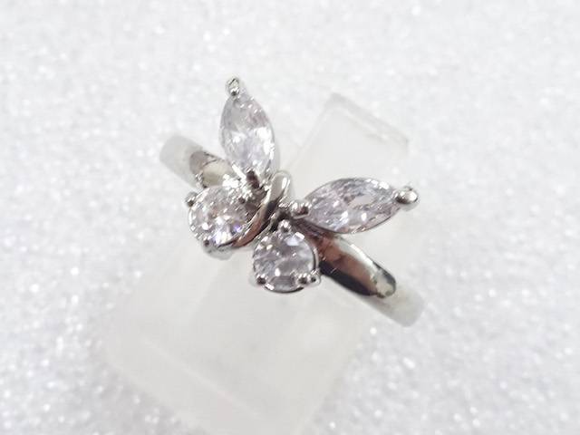 （単位：cm） 状態 非常によい 素材 金属 【商品説明】 状態は大変良いです。 使用可能です。 採寸：検品：花内・木村　撮影：花内【合計3980円以上の購入で送料無料】 クリスタル　指輪(13号)【中古】【着】【アクセサリー】