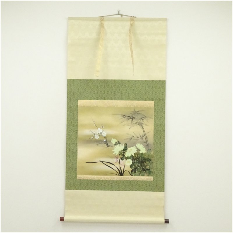 商品の種類：中古状態：可素材：絹本＜サイズ＞・全体縦：132.6cm横：70cm・本紙縦：44.4cm横：49cm＜商品説明＞本紙・表具表裏：ところどころに、多少の薄いシミがあります。表具下部：数点小さな汚れがあります。その他に問題はなく、...